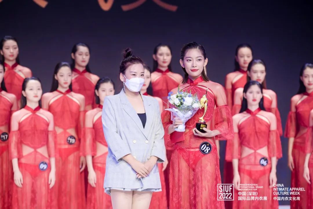 内衣周刊 | “心衣天使，内衣超模”2022第九季SIUF国际超模大赛总决赛完美落幕 - 内衣周刊